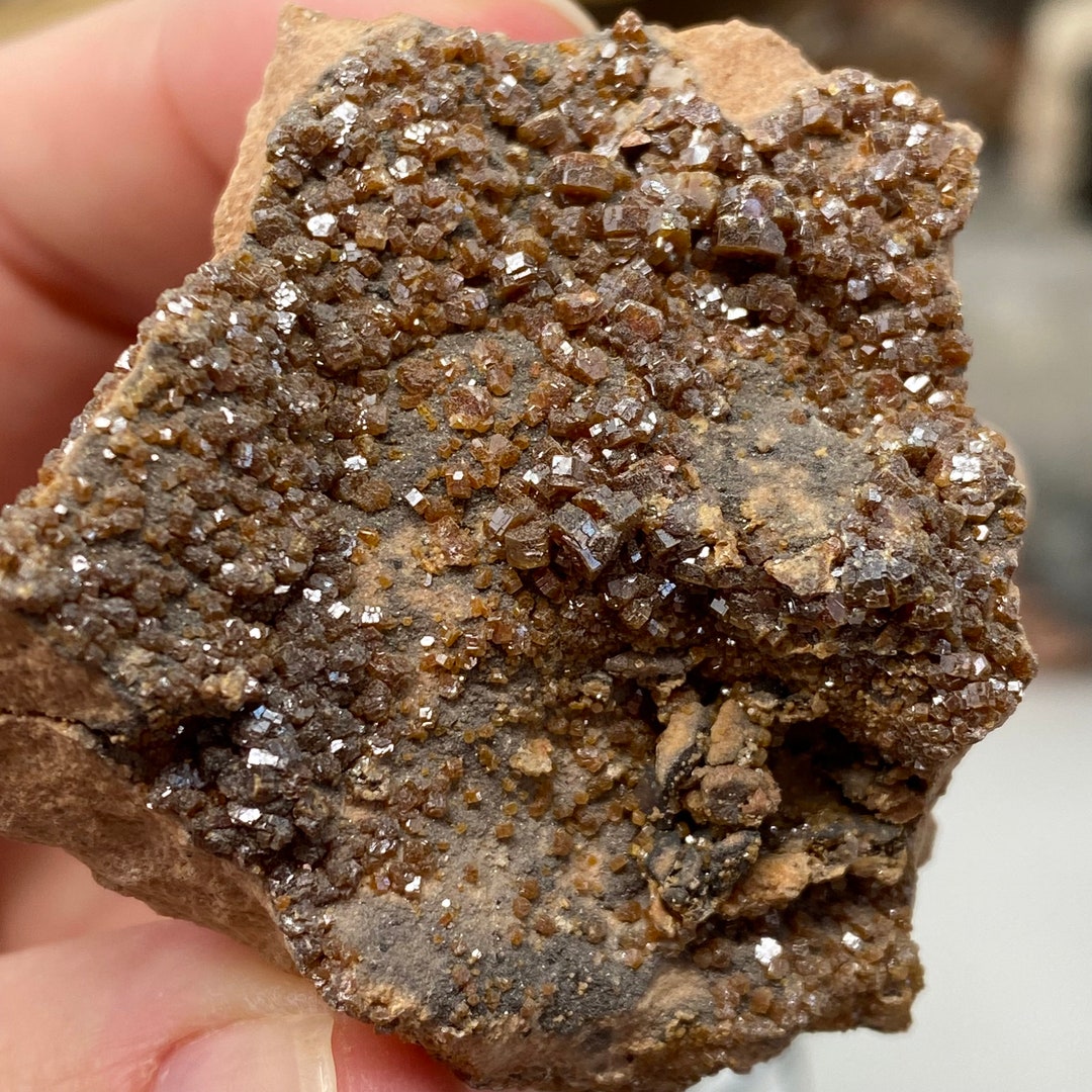 Vanadinite 05 With Barite , Vanadinite Crystal, Vanadium, Red Hexagonal ...