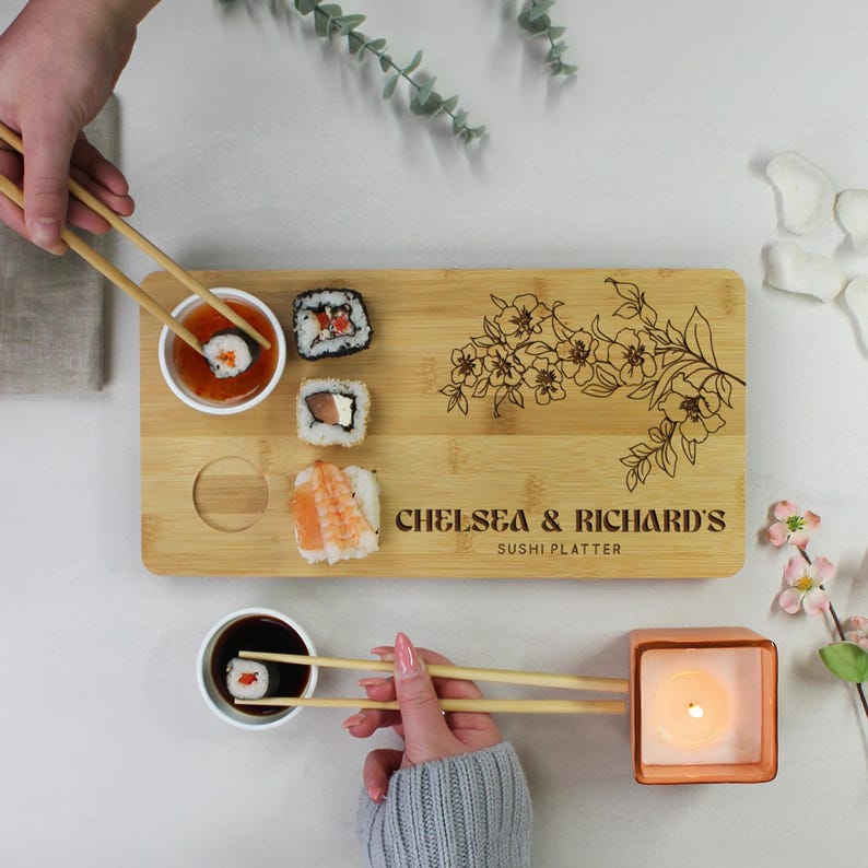 Personalised Sushi Gift Set, Sushi Board, Chopsticks & Dip Dishes ...