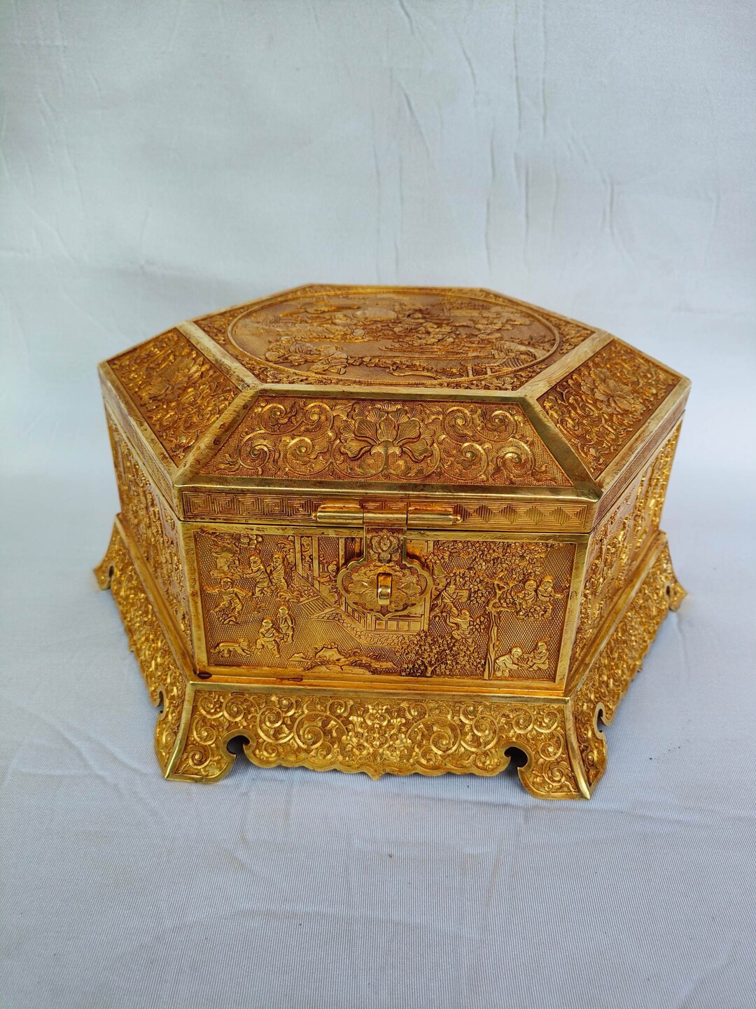 Chinese Antique Handmade Exquisite and Rare Gilt Copper Tea Caddy With ...