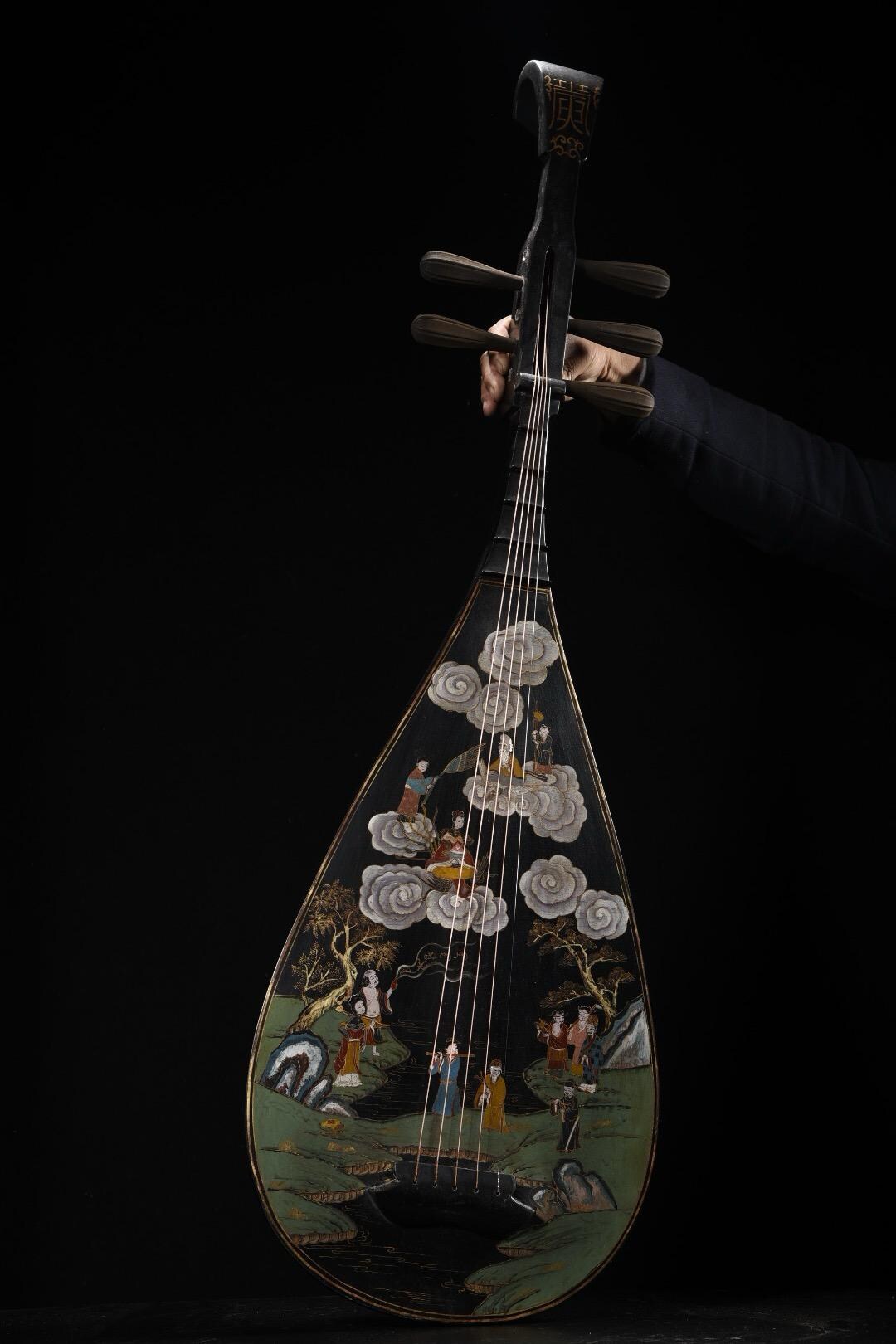 A Chinese Antique Pipa, Handcrafted With a Wooden Base and Lacquer ...