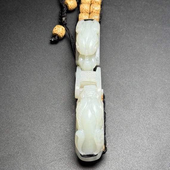 Chinese white jade pure hand-carved exquisite rare do… - Gem