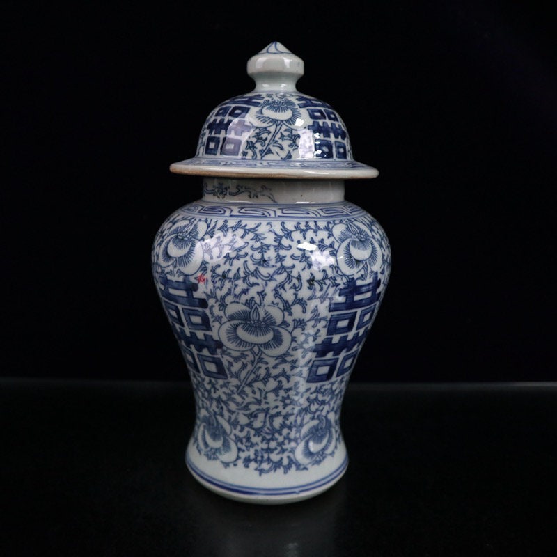 Chinese Antique Blue and White Hand-painted Double Happiness Pattern ...