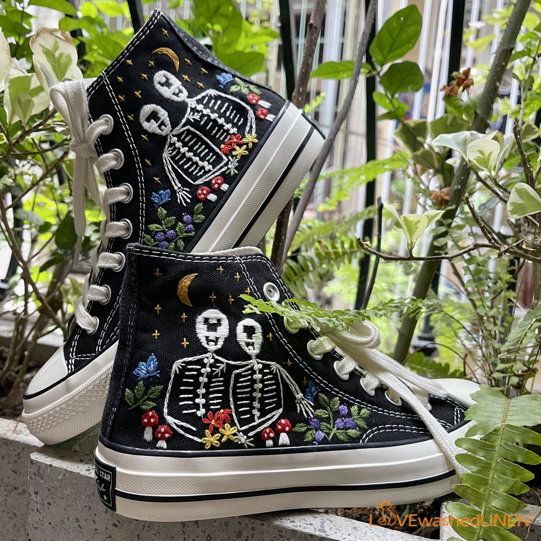Custom Converse Chuck Taylor/ Bone Lover Embroidered Convesre ...