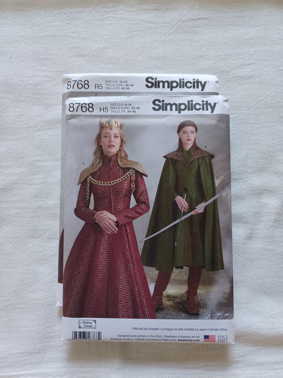 Simplicity 8768 Pattern Cosplay Costume Dress, Cape and Shoulder Armor ...