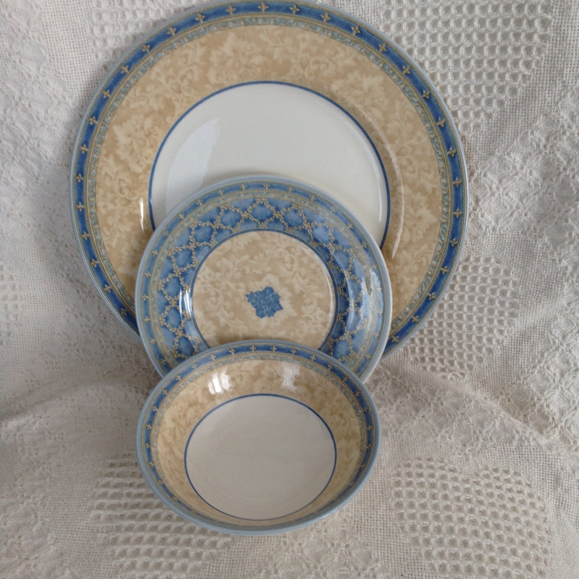 Place setting 5 pc. Churchill fine porcelain dinnerware - Etsy.de