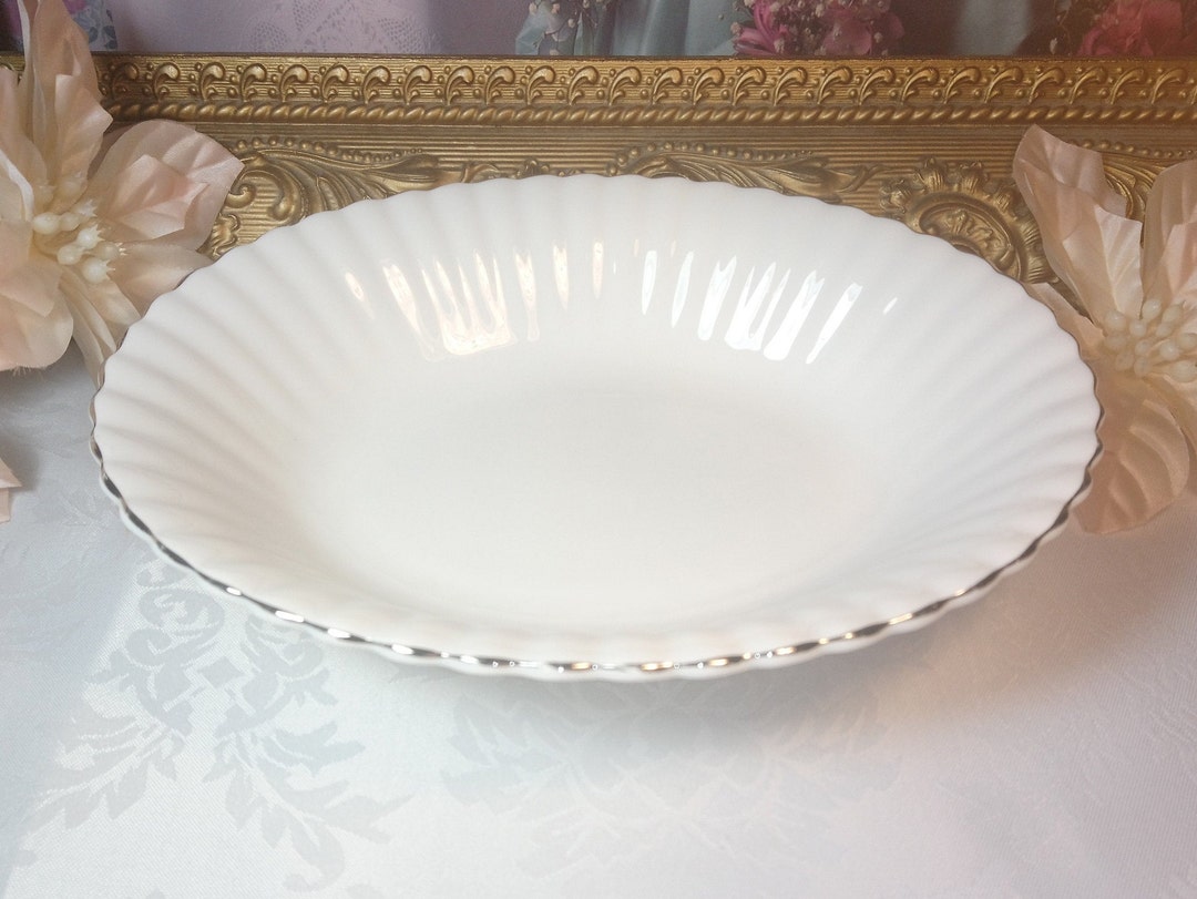 Royal Albert chantilly Edition Silver Gilt Oval Vegetable Dish 9 RARE ...