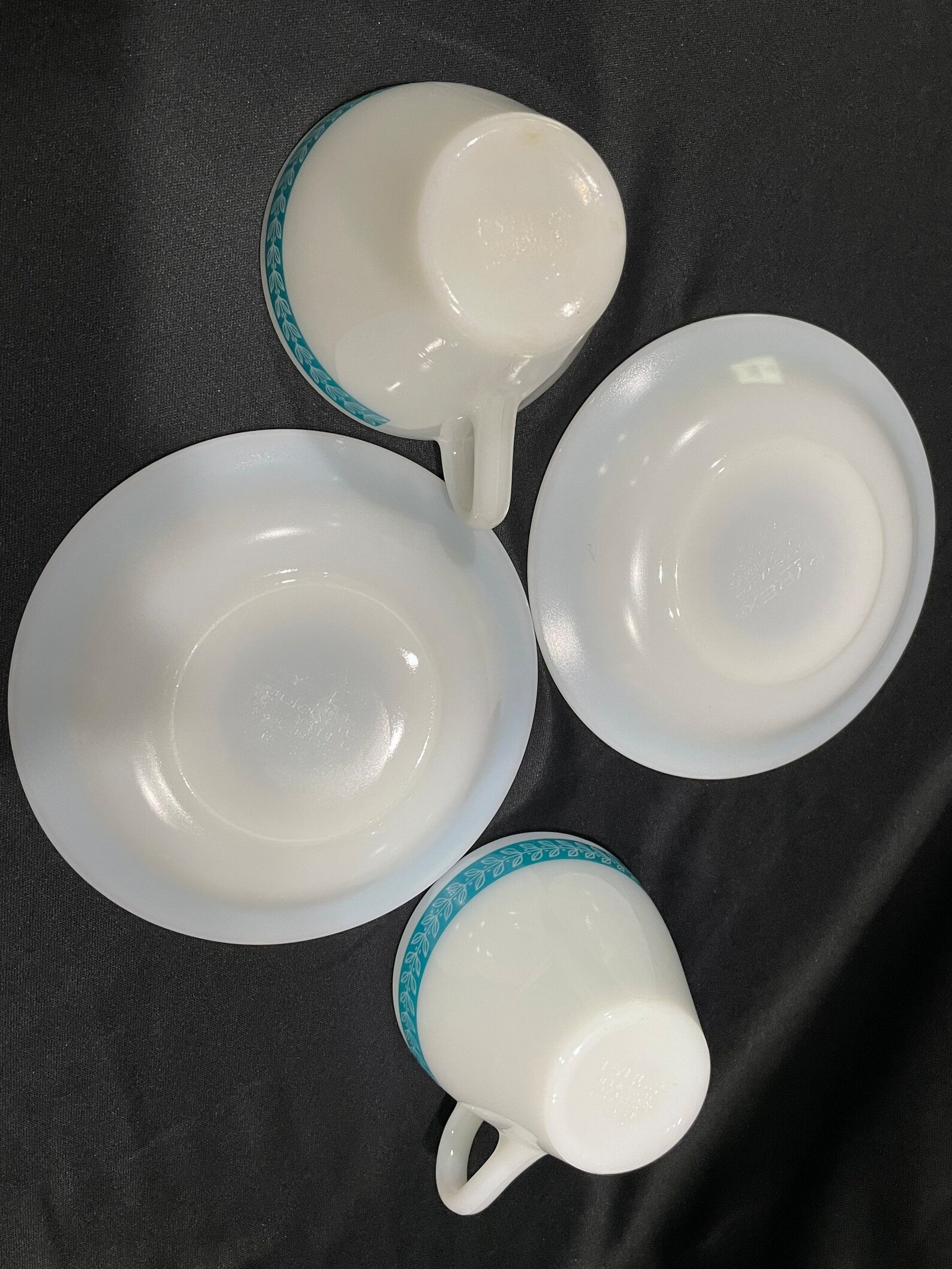 Pyrex Teal Laurel Resturantware Milk Glass Cup and Saucer - Etsy