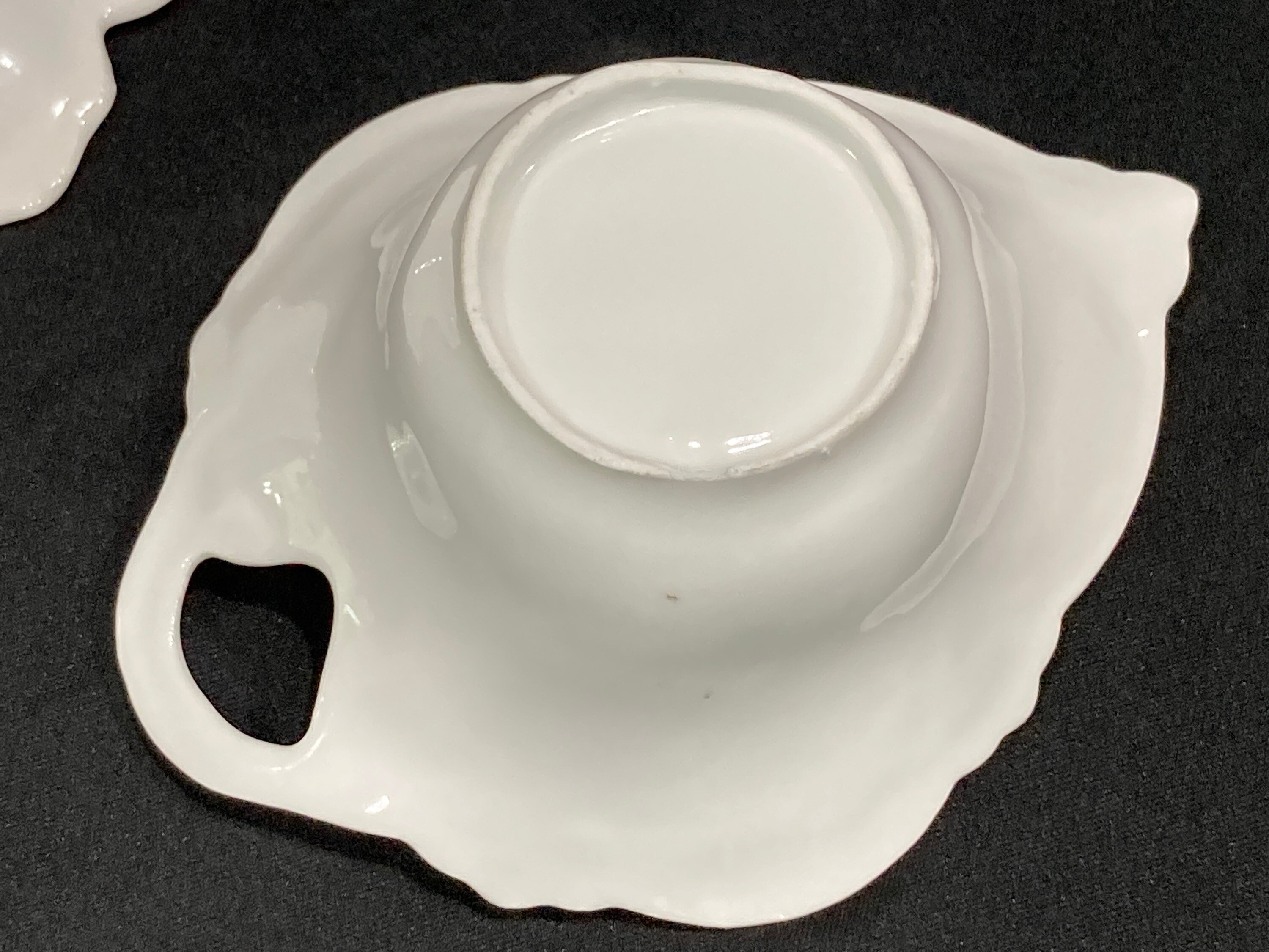 Porcelain Leaf Shaped Sauce Bowl with Underplate | Etsy