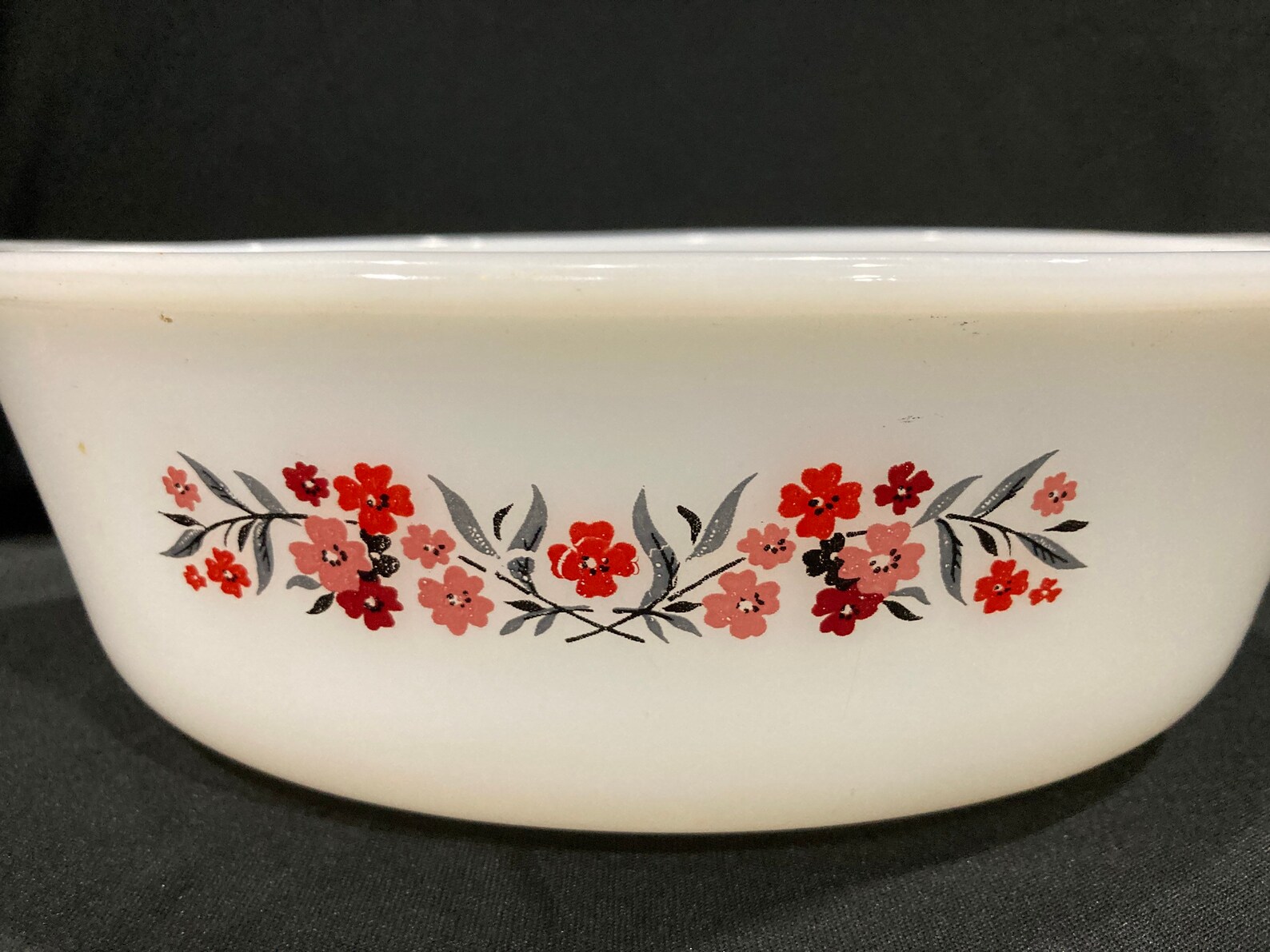 Fire King, Primrose , 1.5 Qt Casserole, Scalloped Handles, Milk Glass ...