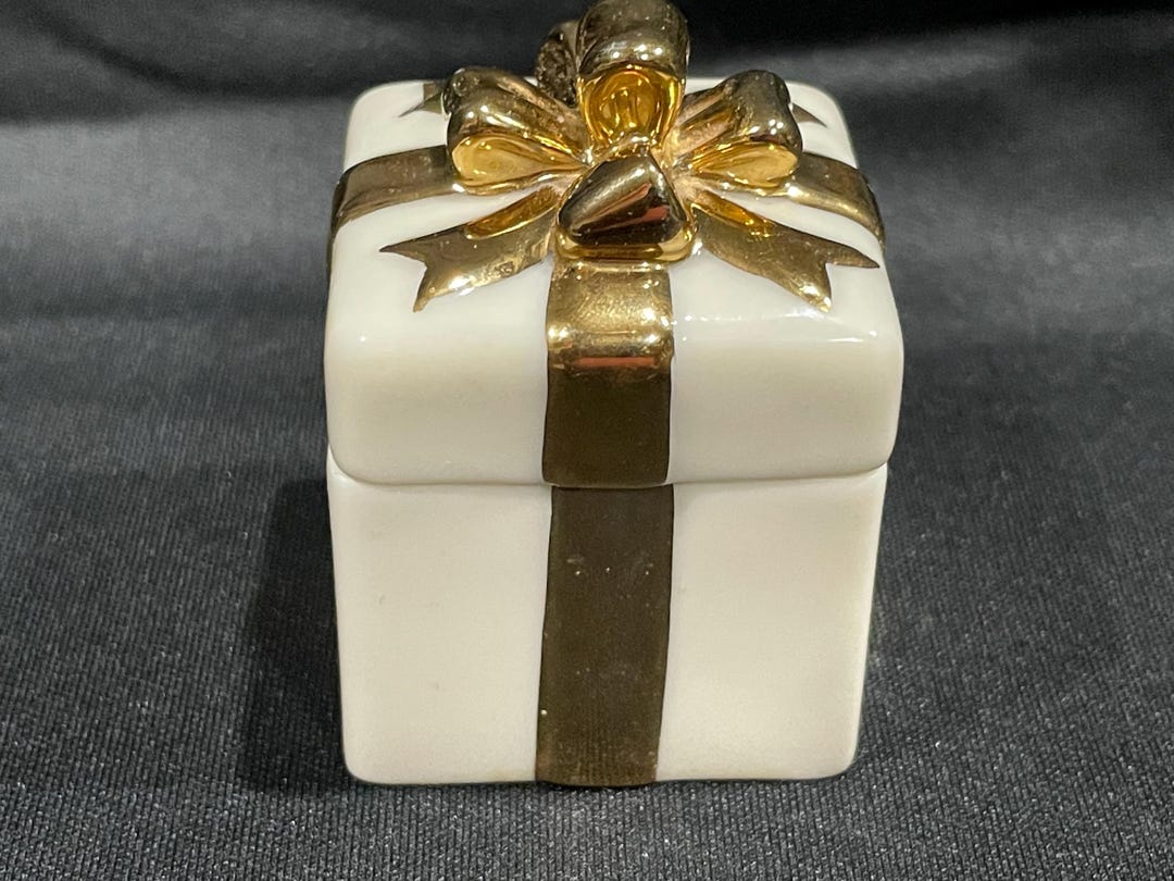 Lenox Gold Club Trinket Box, Small Pressent Box With Bow, Lenox Ring ...