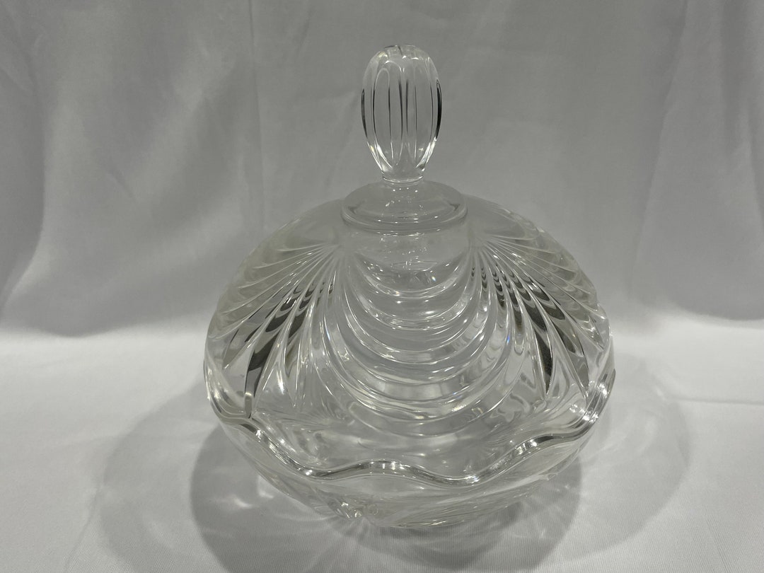 Vintage Clam Shell Pressed Glass Candy Dish With Lid - Etsy