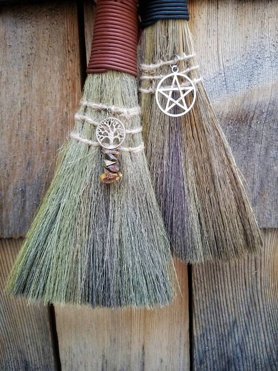 Witches Altar Besom Handheld Wiccan Broom Pagan Crystal - Etsy France