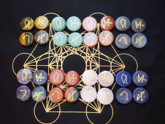 Rune Stones 14-Piece Planetary Crystal Rune Set - Zodiac Quartz Stones ...