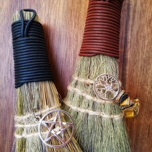 Witches Altar Besom, Handheld Wiccan Broom, Pagan Crystal Altar Broom ...