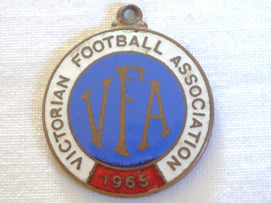 AFL-VFA Football Scarce 1965 Vintage Football Association Members Badge ...
