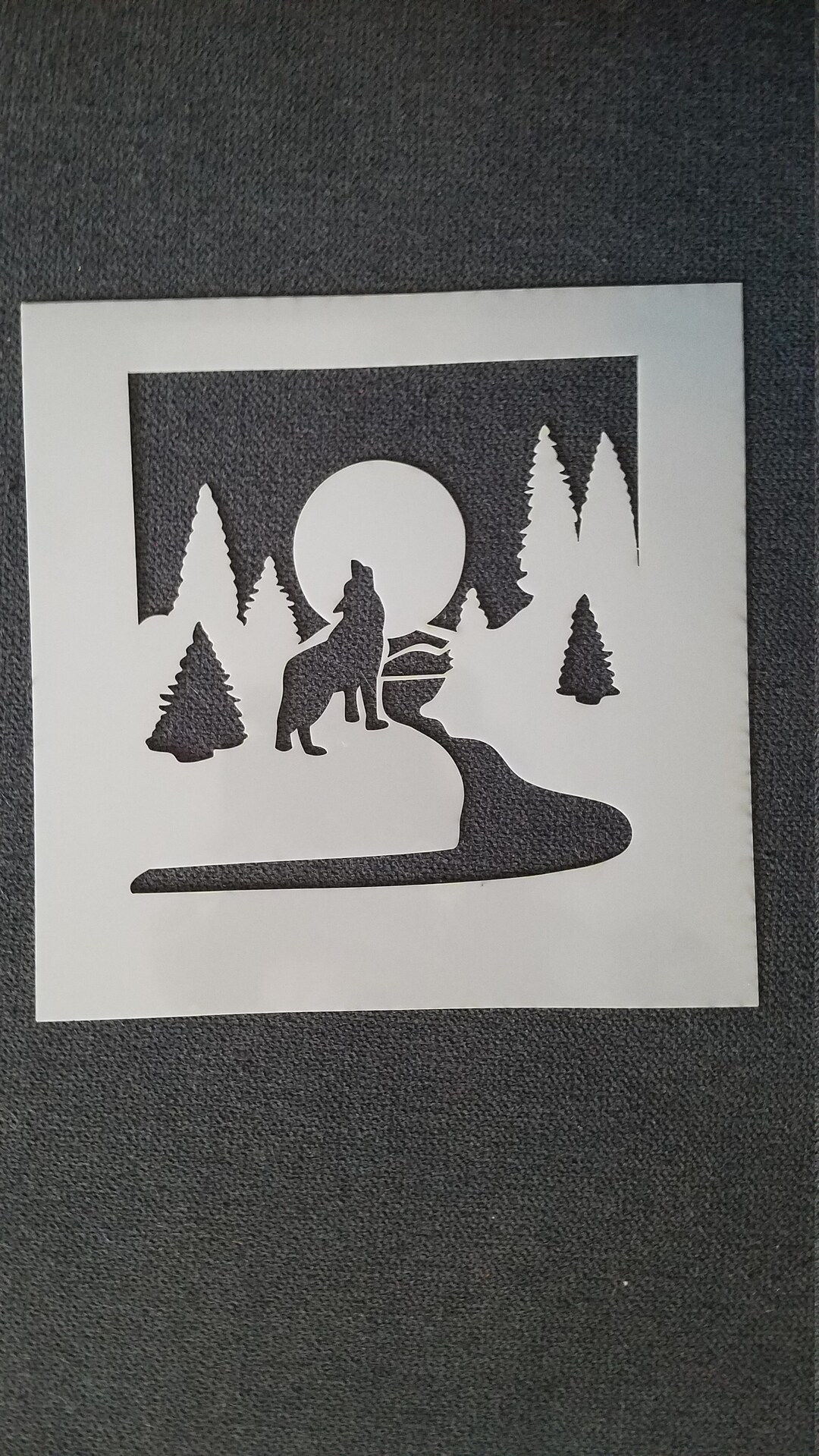 Wolf Howling Stencil - Etsy