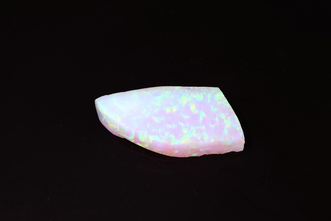 Galaxy Opal 86.5ct OP706 Pink COE33 Opal Gilson Opal Rough Stone Lab ...
