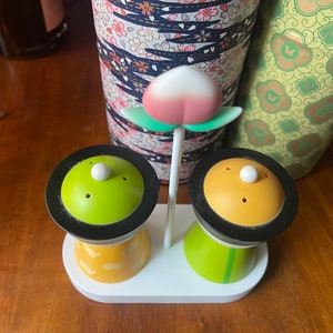 Alessi Mr. & Mrs. Chin Family Stefano Giovannoni Rumiko Takeda Salt ...