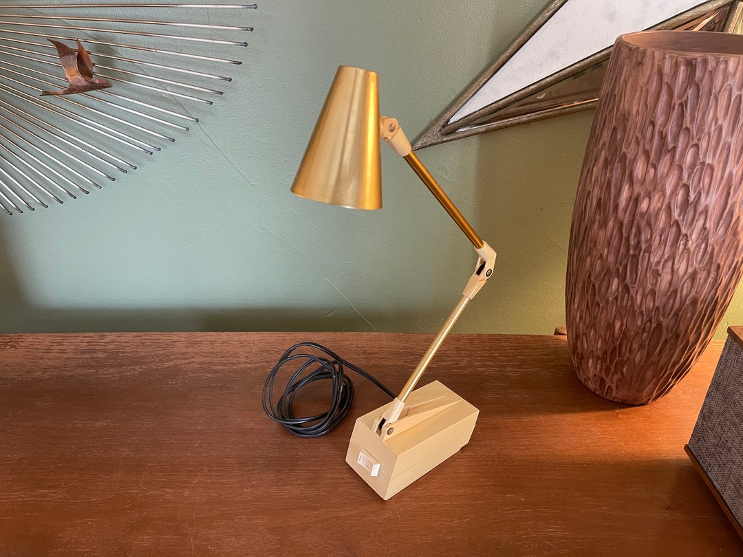 Tensor Wall Mount or Desk Lamp Model 7100 Folding Articulating Light ...