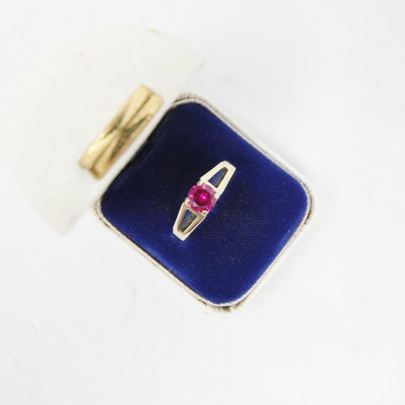 Vintage German Hallmarked Solid 8ct 8k Gold Pink Sapp… - Gem