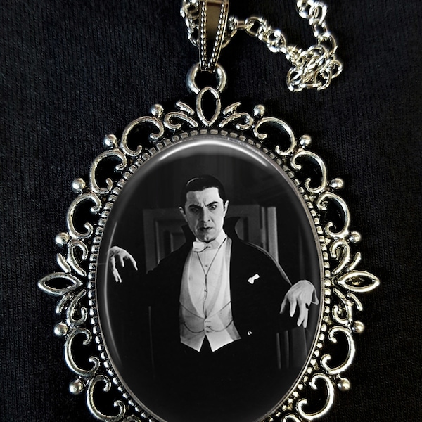 Dracula Necklace - Etsy