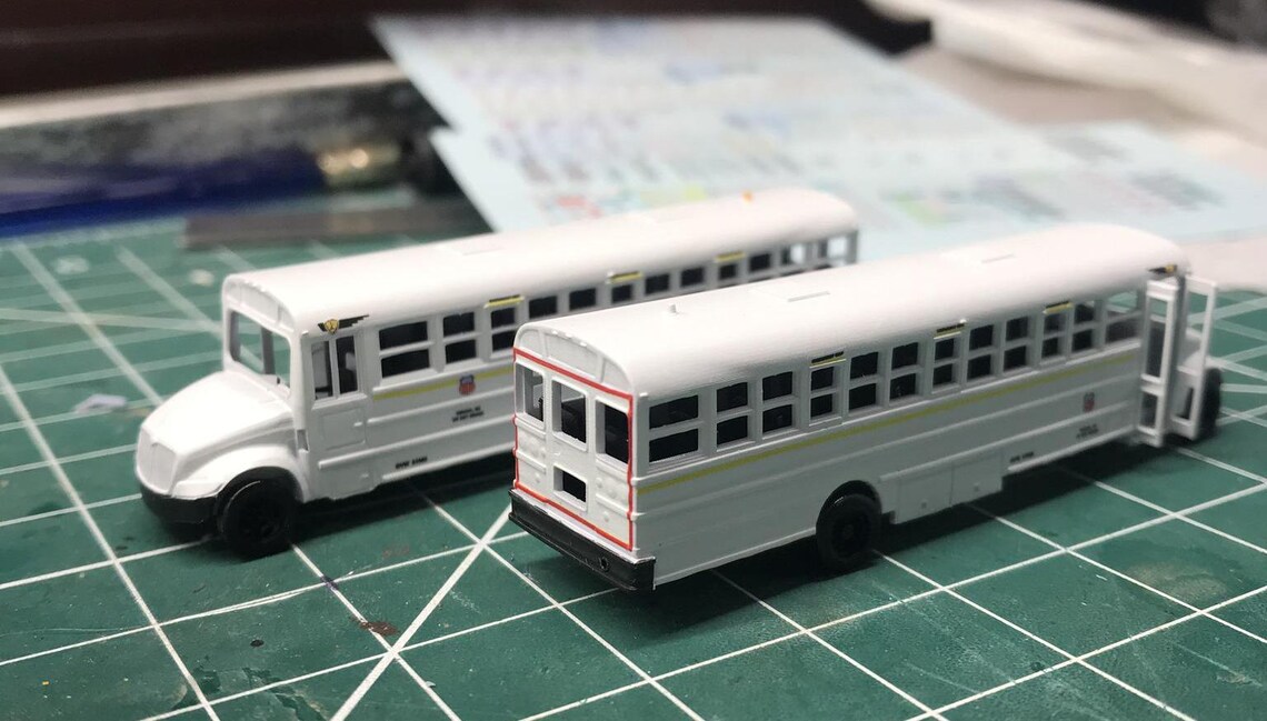 N Scale Crew / School Bus - 2 Pack - 3D Resin Kit - Etsy