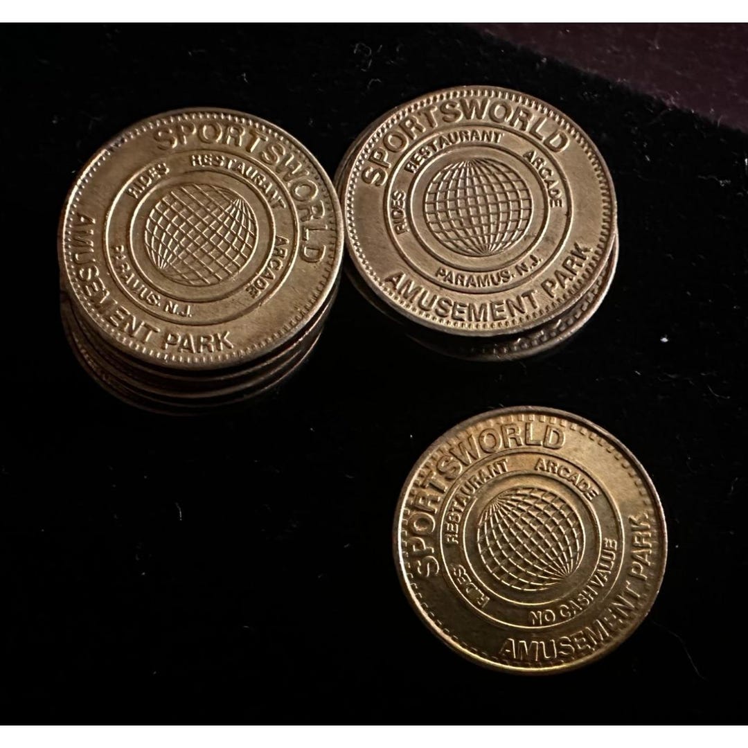 Sportsworld Amusement Park Arcade Game Tokens Defunct Gold Tone 10pcs ...