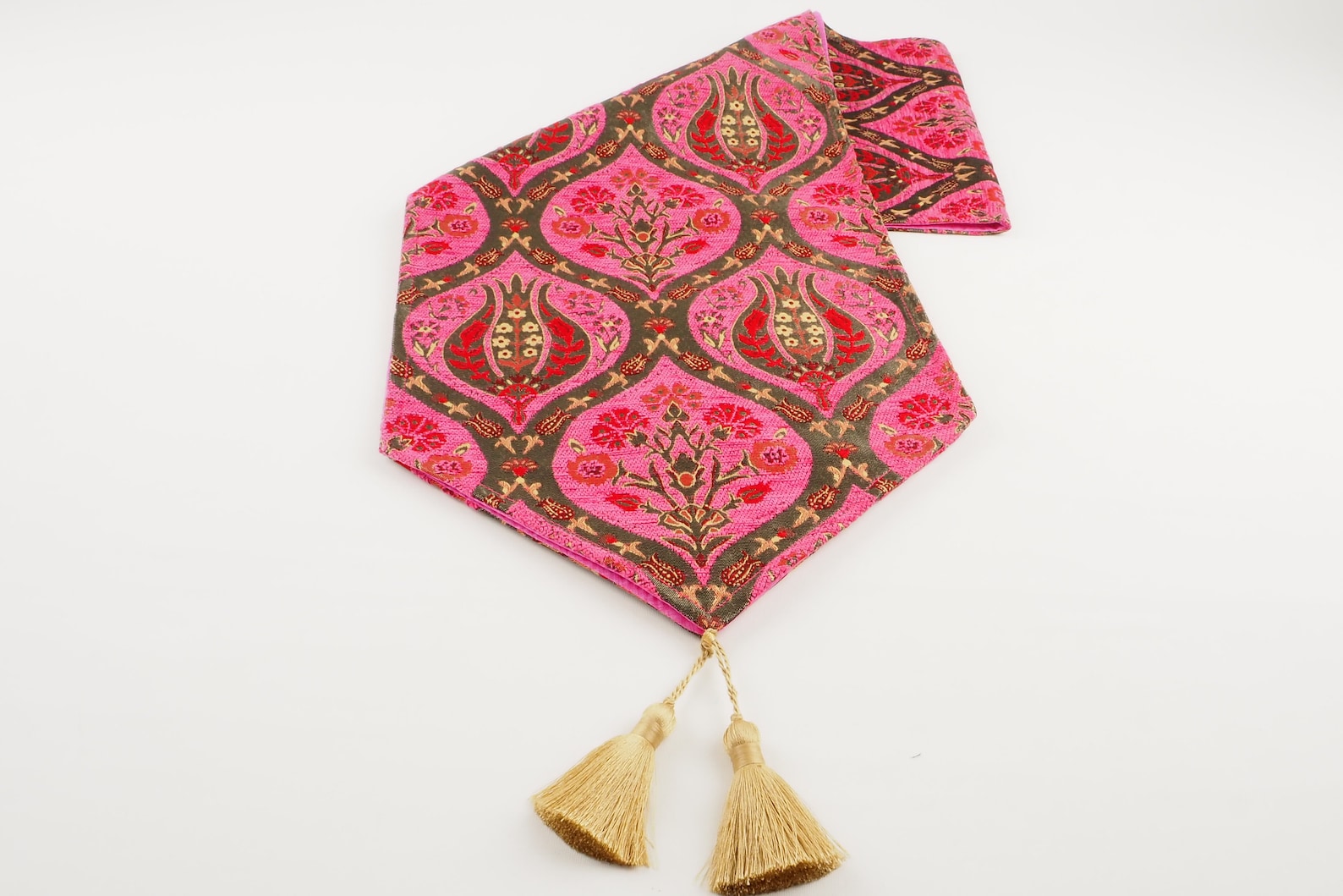 Table Runner, Mazenda Pink Morocco Pattern Tulip Fabric Table Linens ...