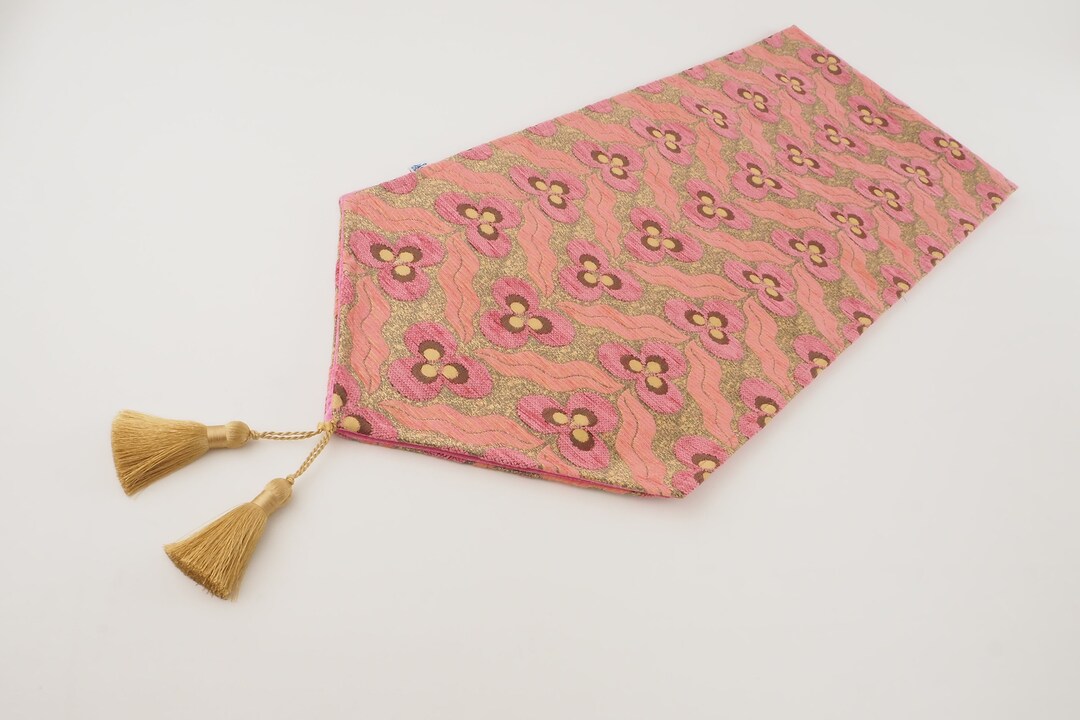 Table Runner,pale Pink Tiger Eyes Pattern Fabric Table Linens, Turkish ...