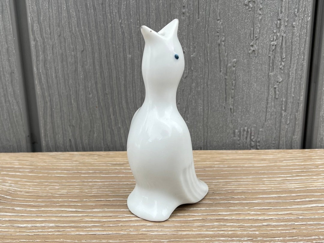 Vintage White Porcelain Pie Bird Pie Vent Made in Japan Retro Kitchen ...