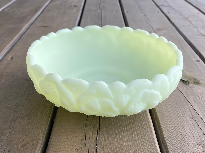 Vintage Fenton Custard Satin Glass Water Lily Pattern Uranium - Etsy
