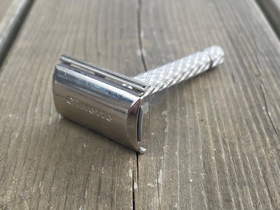 Vintage 1942 British Gillette Spiral Tech Double Edge Safety Razor Made ...