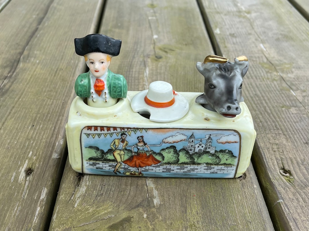 Vintage Matador Bull Fighter and Bull Nodder Salt and Pepper Shaker ...