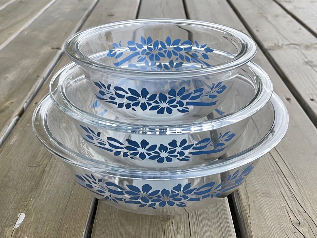 Set of Three Vintage Pyrex Blue Floral Ribbon Clear Glass Nesting ...