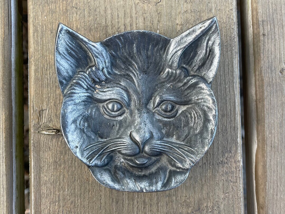 Vintage Corbin Lock Co of Belleville, Canada Cast Metal Cat Face ...