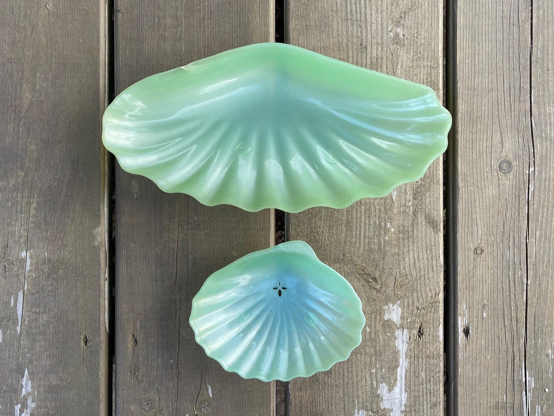Vintage C1960s Mint Green Plastic Shell Shaped Trinket Dishes Made in ...