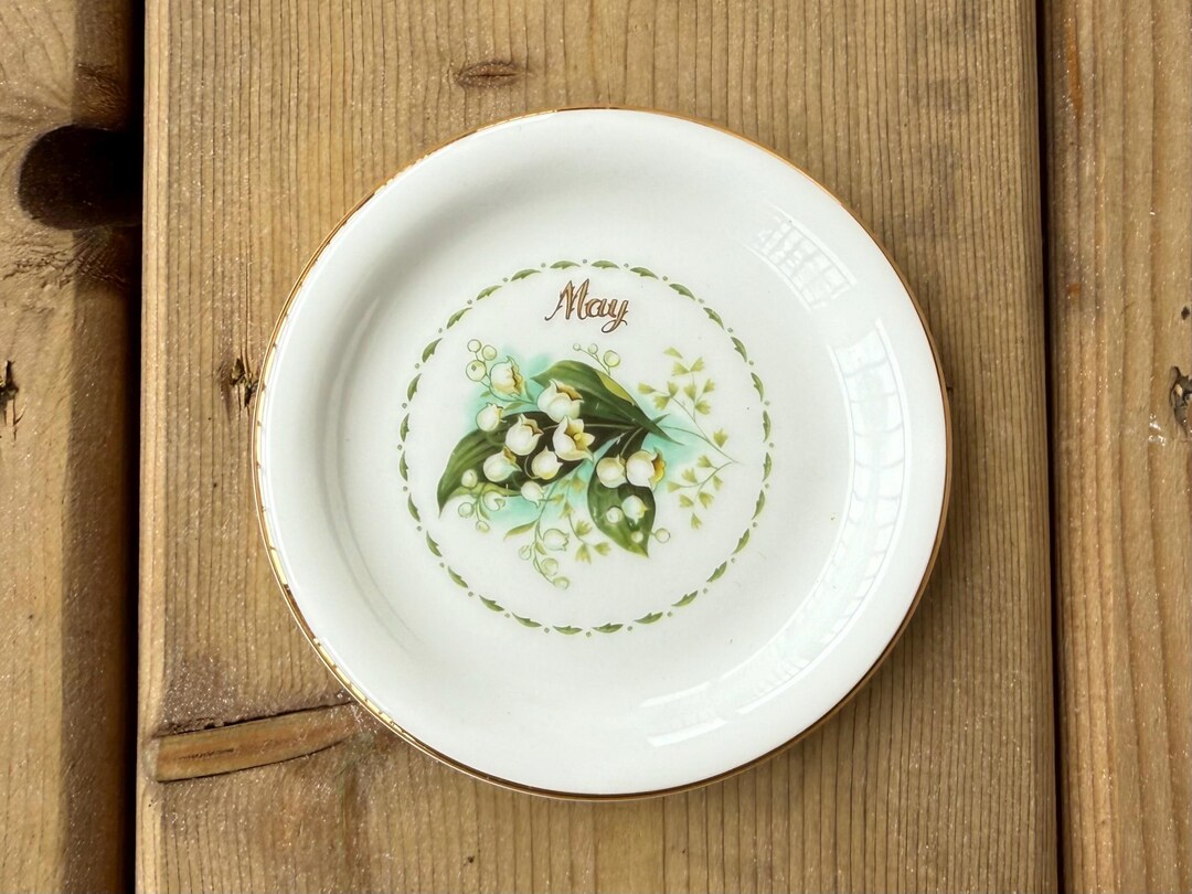Vintage Royal Albert Flower of the Month Lily of the Valley May Bone ...
