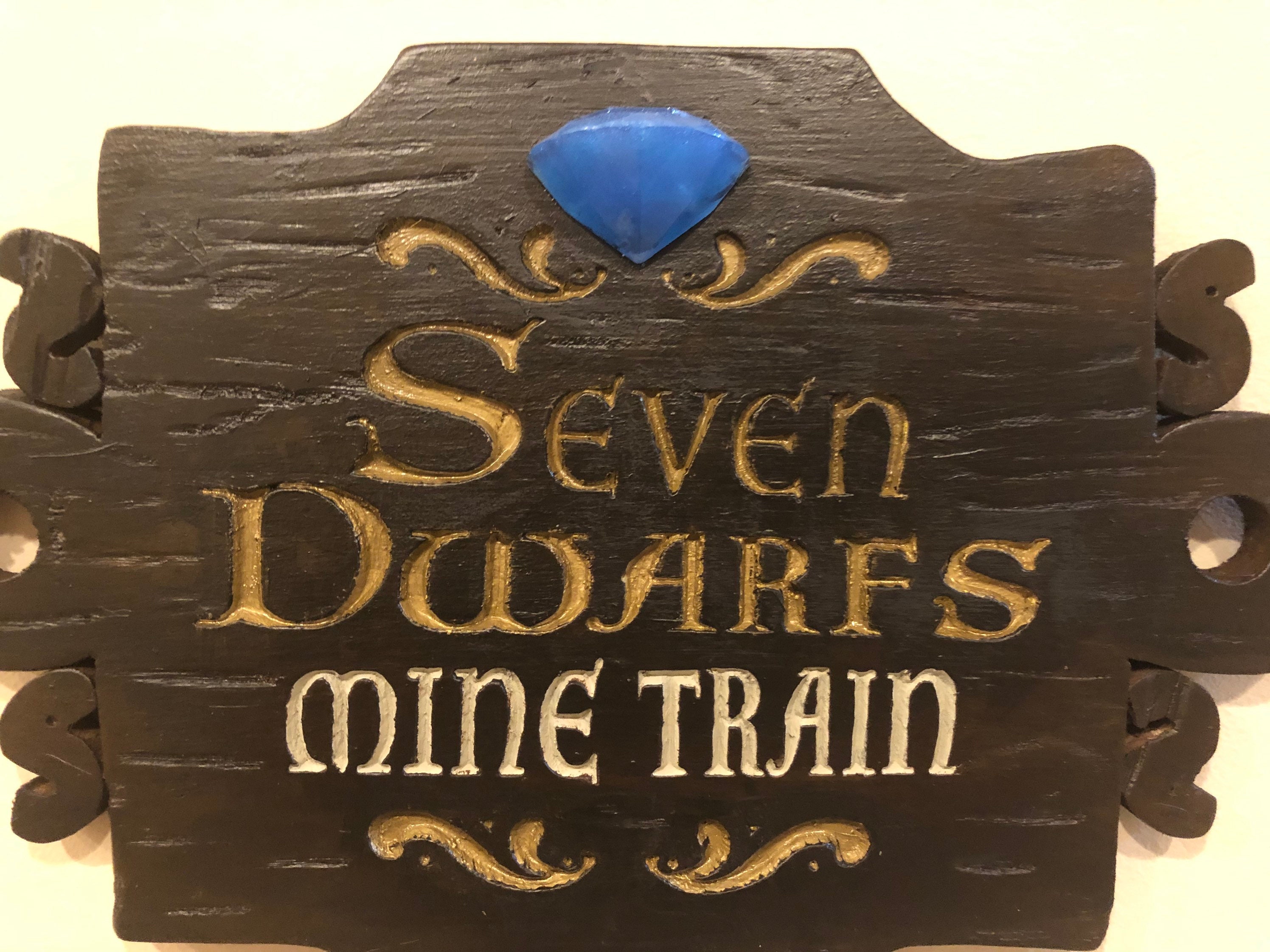 Seven Dwarfs Mine Train Logo