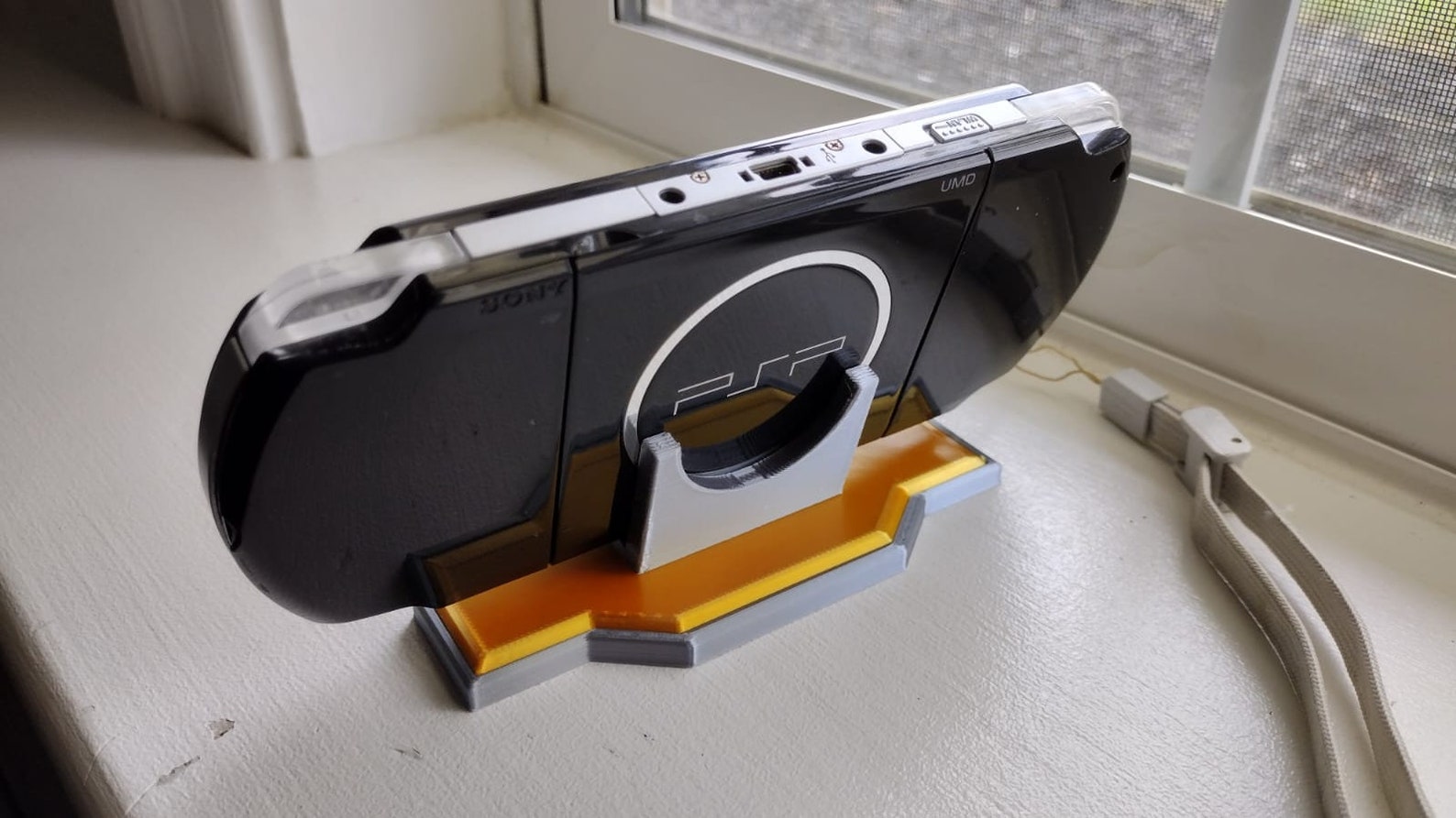 Sony PSP Display Stand 3D Printed - Etsy