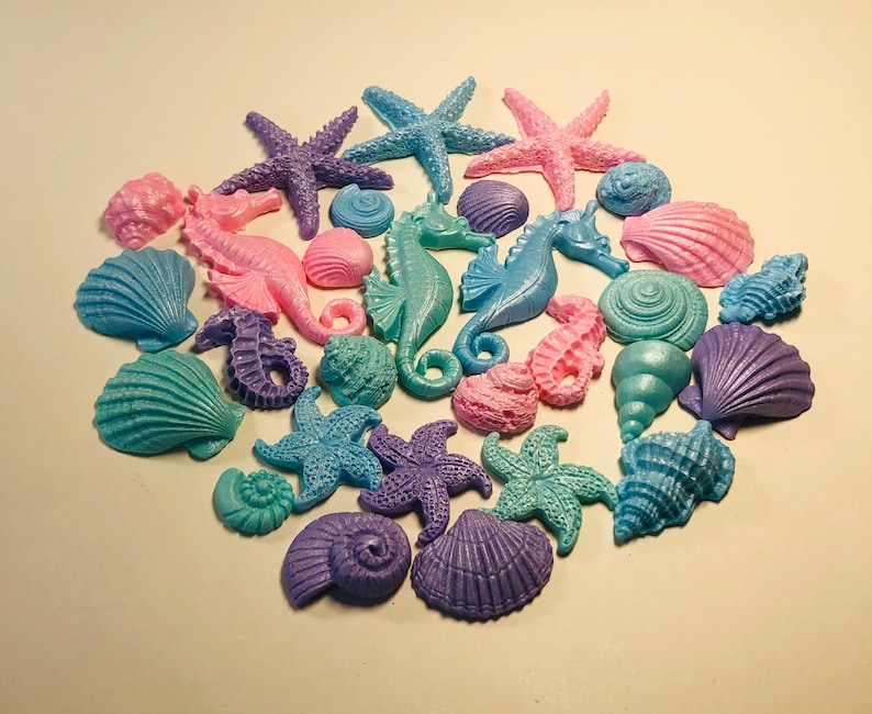 25 or 50 Edible Fondant Seashells for Cake or Cupcake | Etsy