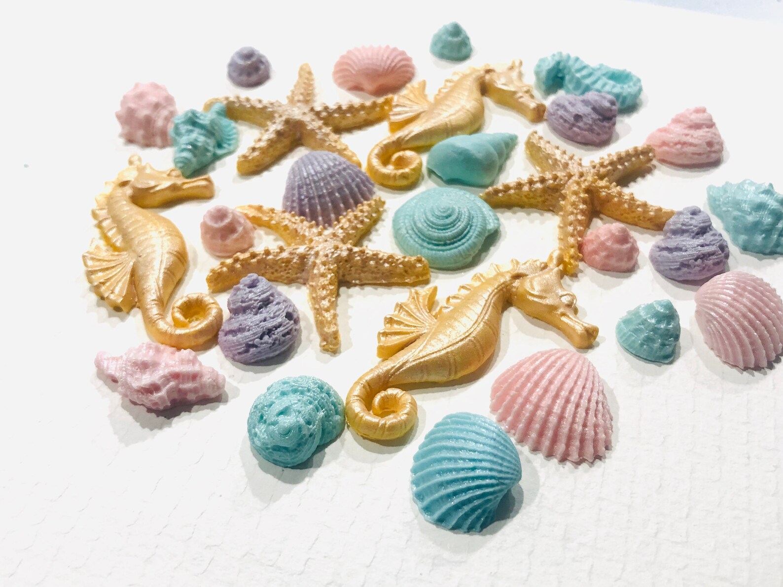 25 or 50 Stunning Edible Fondant Seashell Set Pastel/ Gold - Etsy