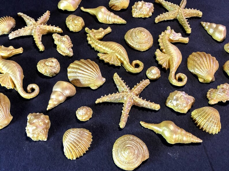 25 Gold Edible fondant seashells seahorses starfish set | Etsy
