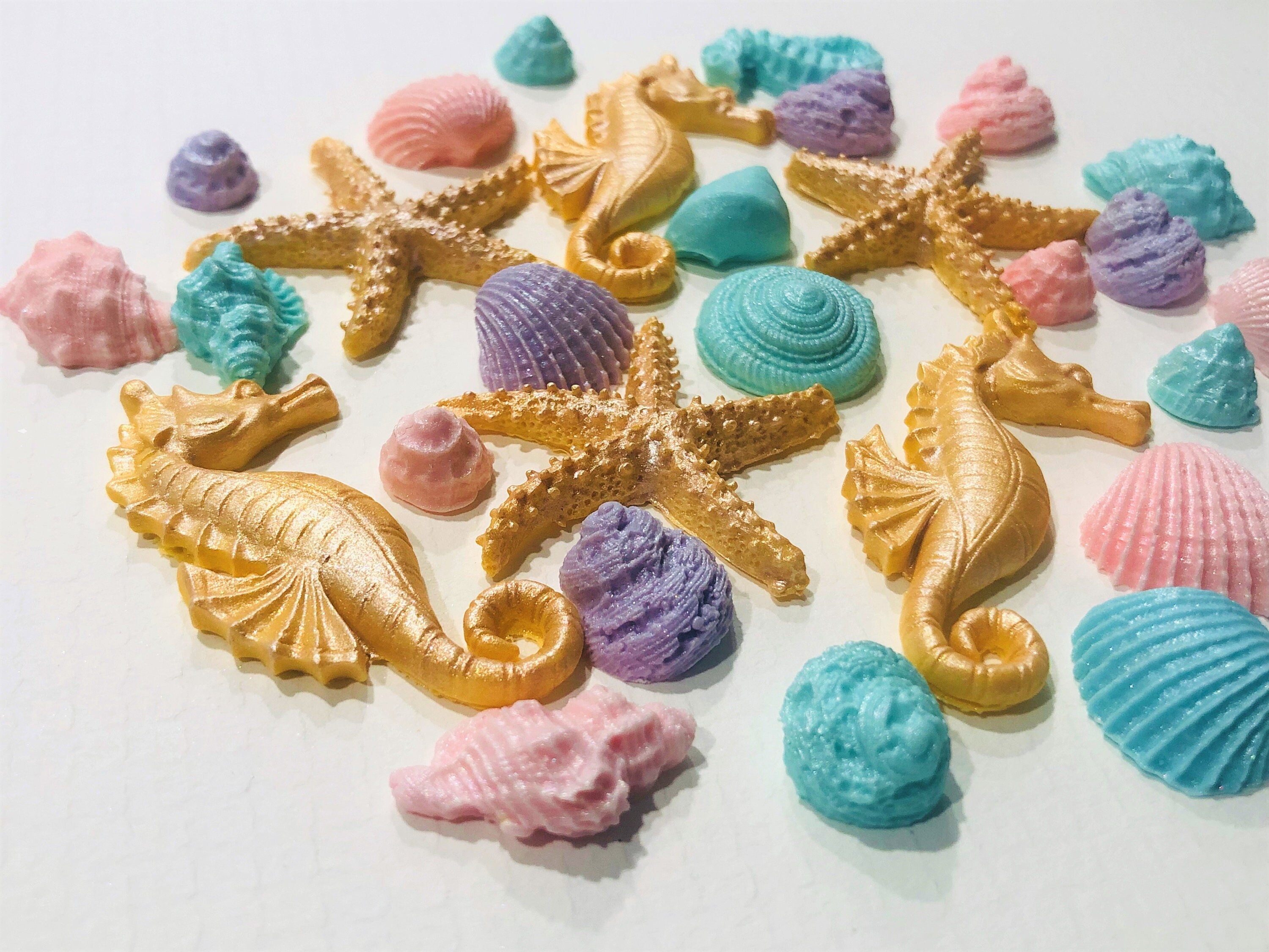 25 or 50 Stunning Edible Fondant Seashell Set Pastel/ Gold - Etsy