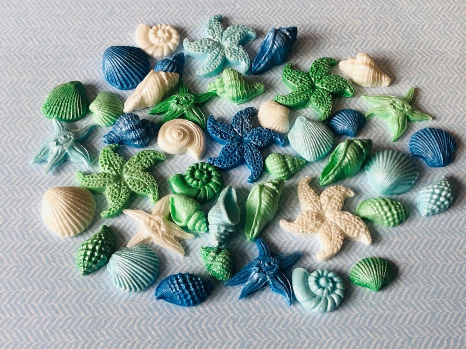 Tiny 0.5-1 inch fondant edible sea shells under the sea | Etsy