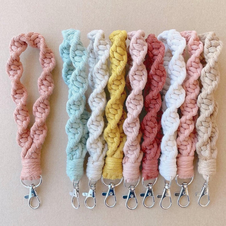 Spiral Macrame Wristlet Keychain - Etsy