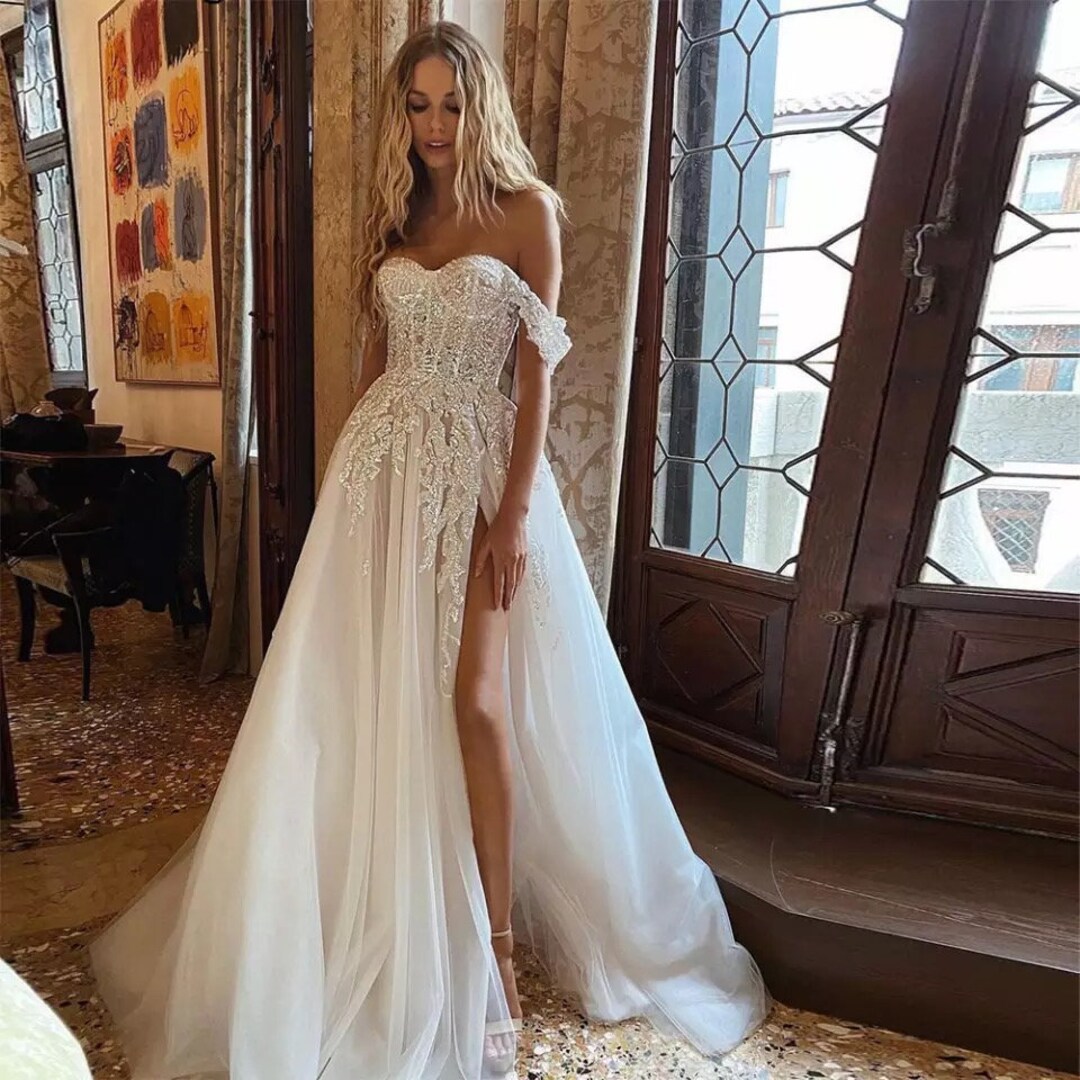 Custom Glitter off the Shoulder Wedding Dresses Size-inclusive Puff ...