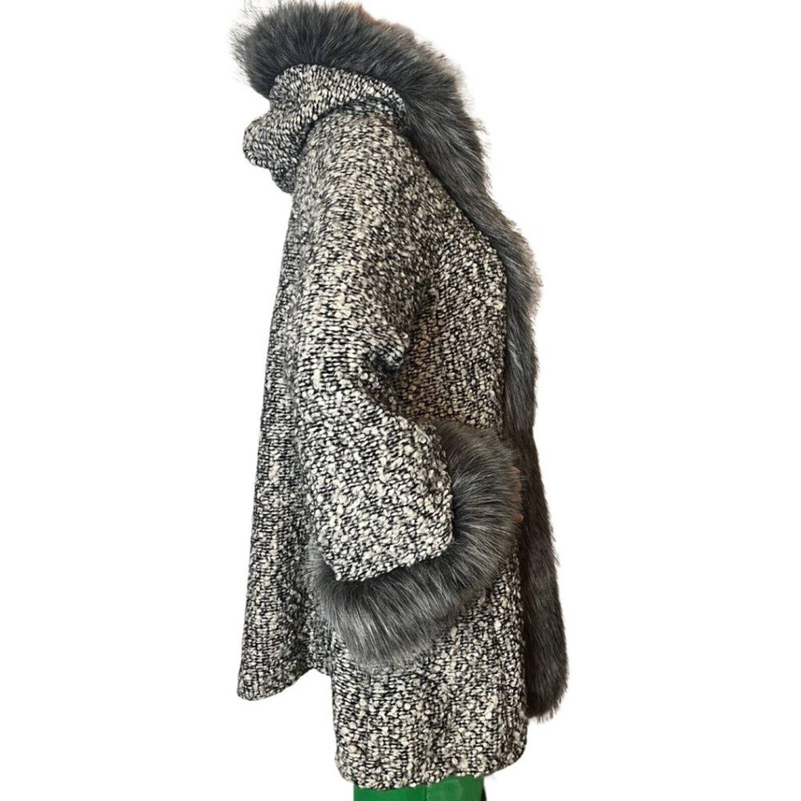 Vintage Women's Tre Sorelle Made in Italy Boucle' Wool Blend Faux Fur ...