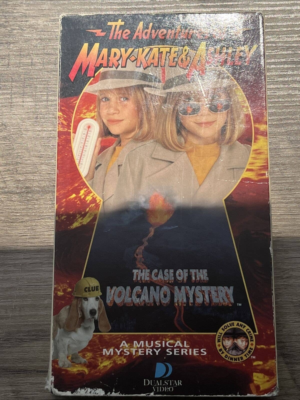 The Adventures of Mary Kate & Ashley the Case of the Volcano Mystery ...
