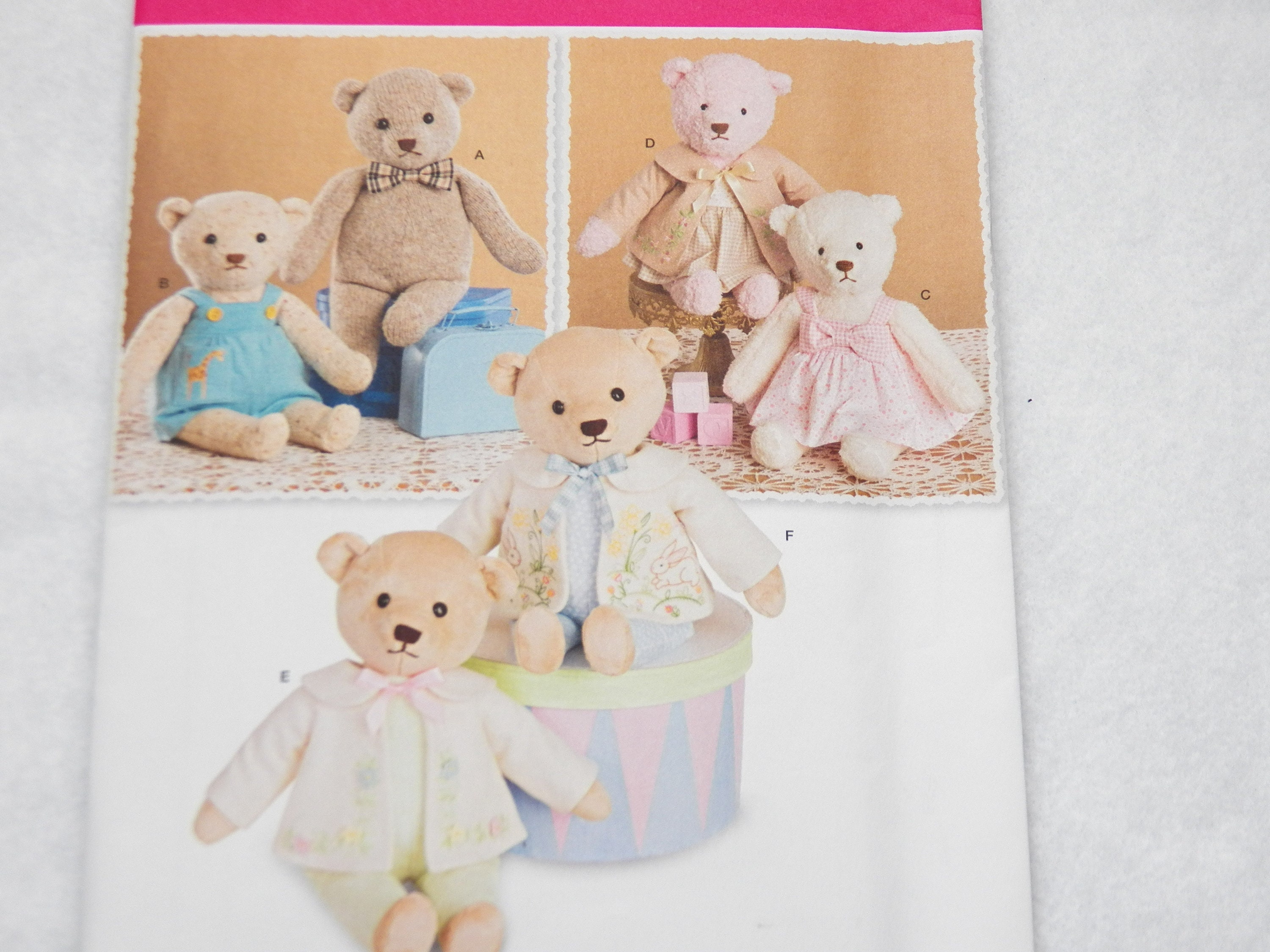 UNCUT Simplicity 8155 Pattern for 21.5 Stuffed Teddy Bears and Clothes ...