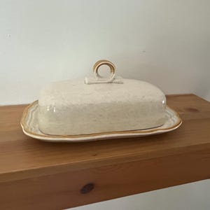 Mikasa Butter Dish. Stoneware Butter Dish With Cover EC400/EB800 Made ...